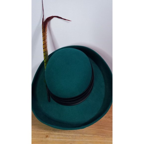 Michael Howard | Accessories | Michael Howard Green Wool Usa Feather ...